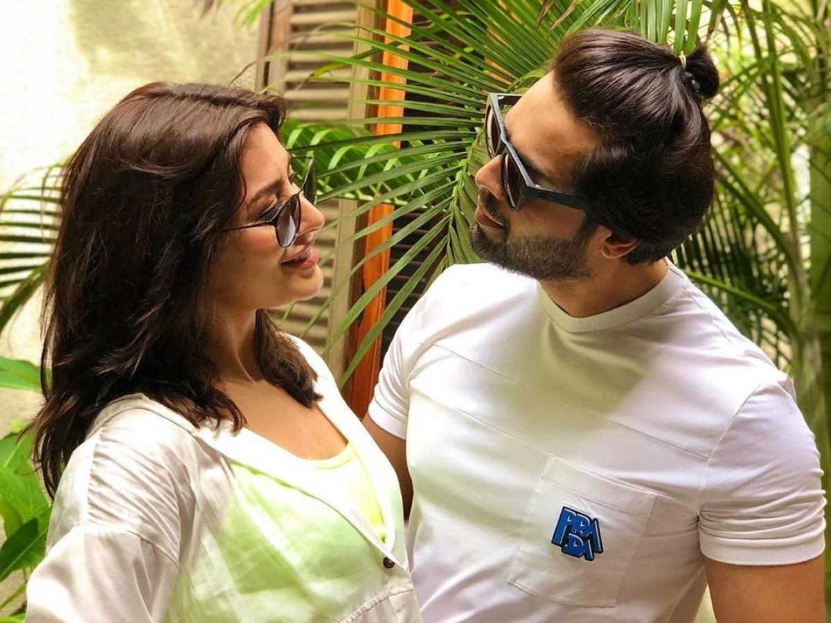 Fahad Mustafa And Mehwish Hayat Wedding Pics