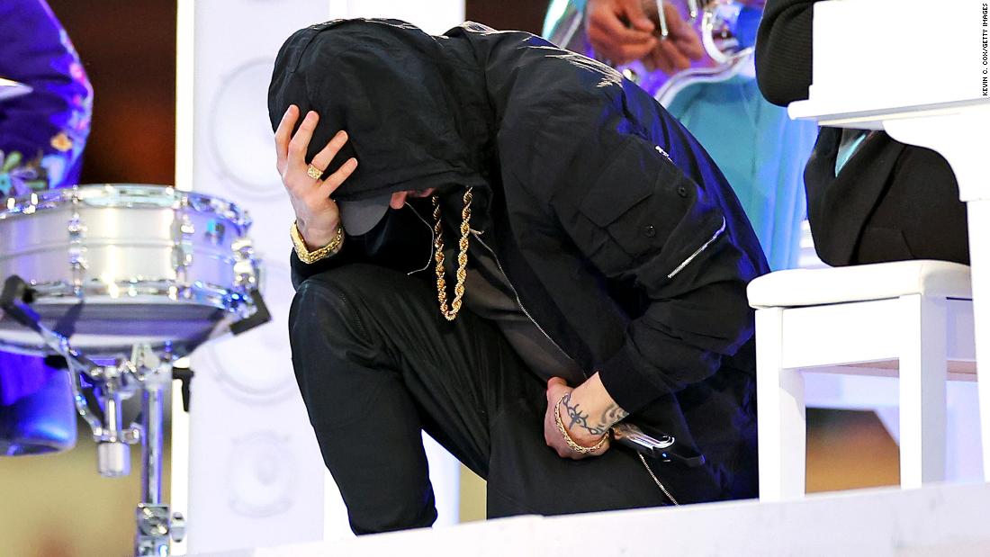 5 songs with political messages - Cutacut.com